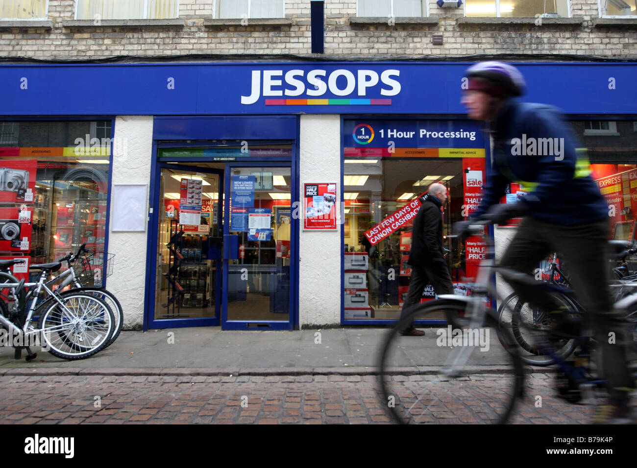 Jessops logo hi-res stock photography and images - Alamy