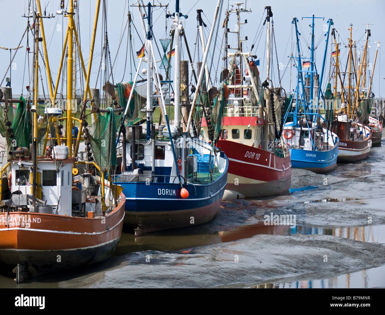 Stranded Trawler in Dorum / Germany Stock Photo - Alamy
