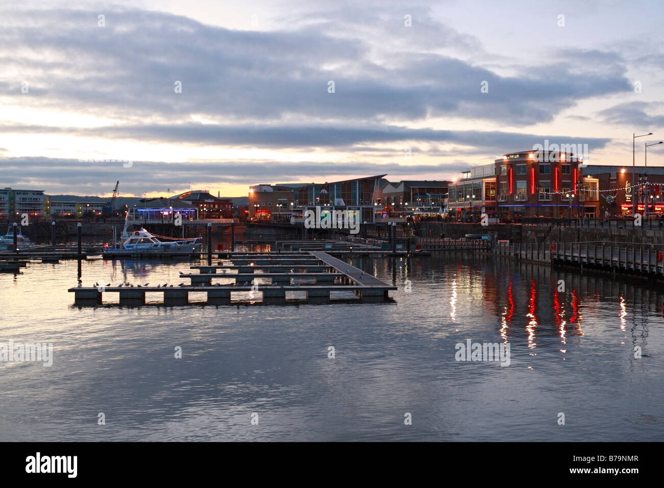 Cardiff bay wales sunset hi-res stock photography and images - Alamy