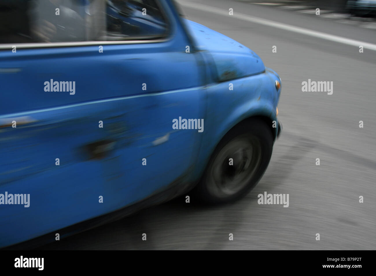 fast old fiat 500 car on street in city town Stock Photo - Alamy