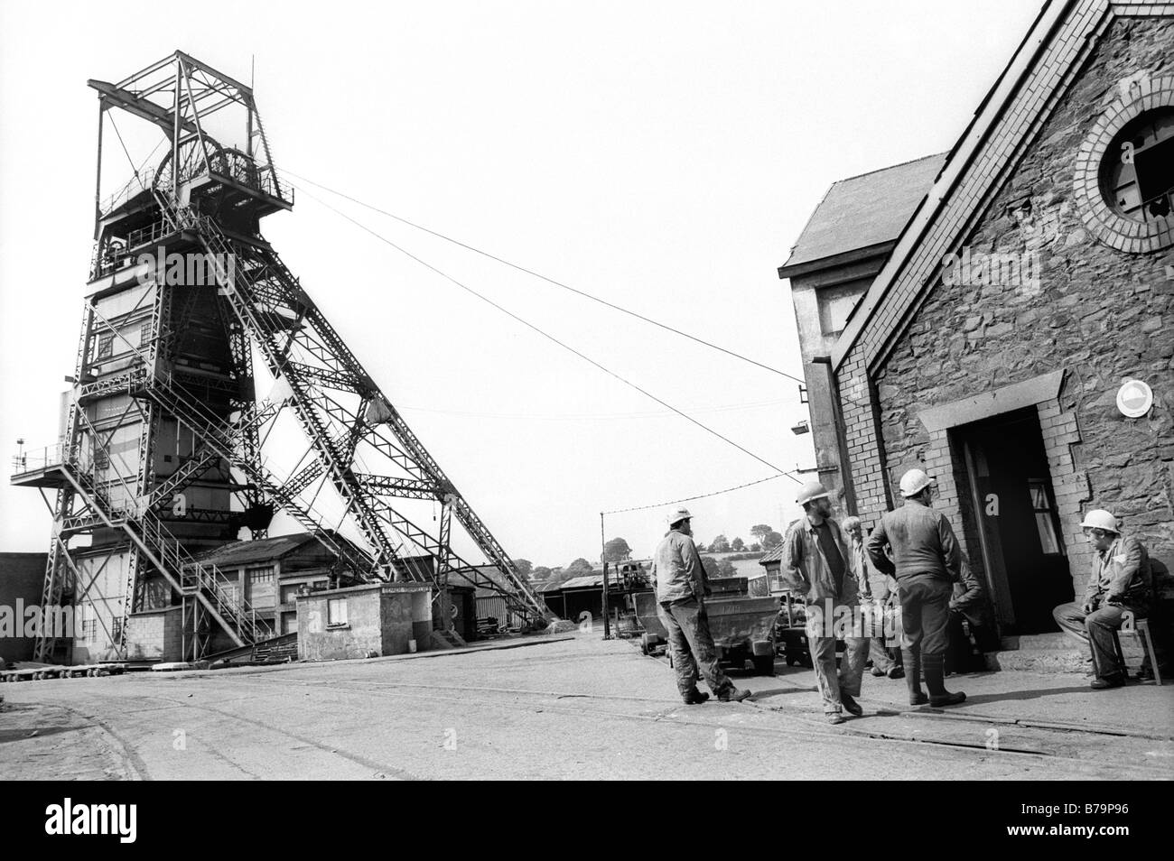 Colliery Pit Head Stock Photos & Colliery Pit Head Stock Images - Alamy
