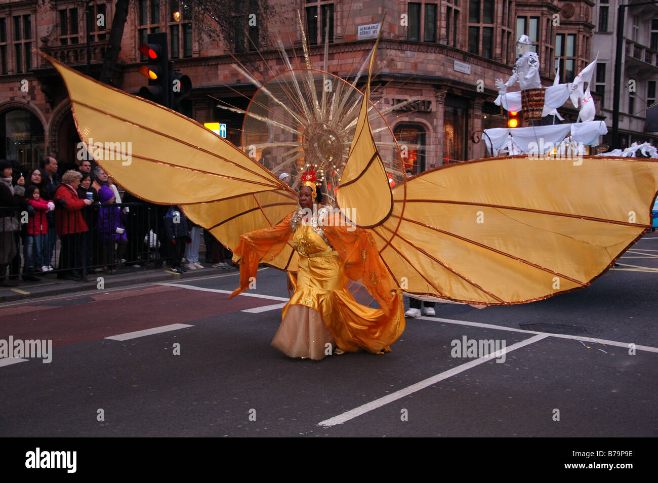 Londons new year day parade hi-res stock photography and images - Alamy