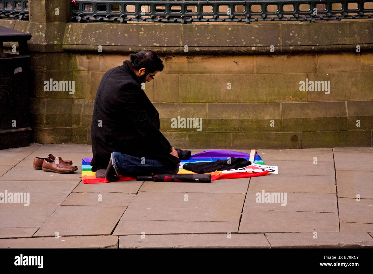 British muslim flag hi-res stock photography and images - Alamy