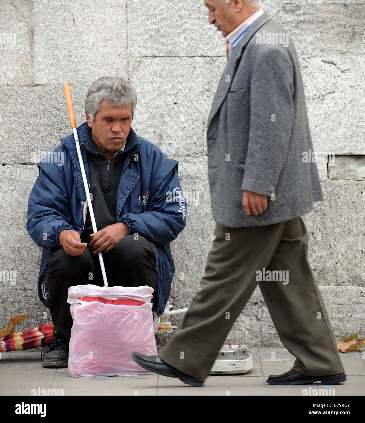 Poor blind man hi-res stock photography and images - Alamy