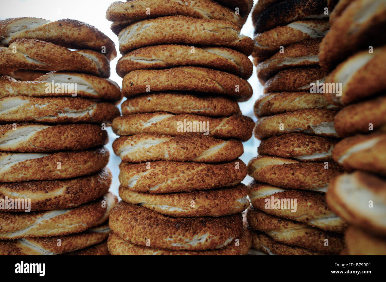 Simit, the traditional Turkish bread Stock Photo - Alamy