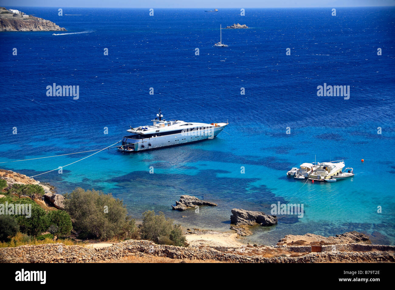 Ornos Mykonos High Resolution Stock Photography and Images - Alamy
