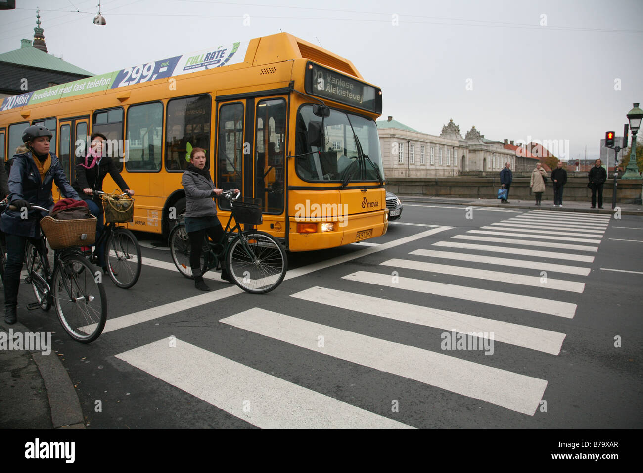 Copenhagen bus hi-res stock photography and images - Alamy