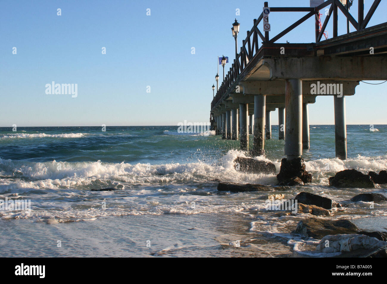 Shore jetty hi-res stock photography and images - Alamy
