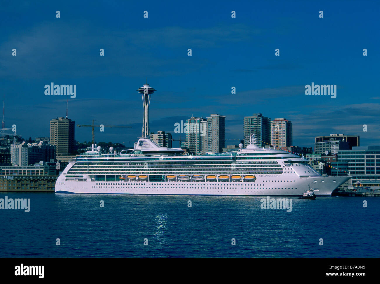 Docking in seattle hi-res stock photography and images - Alamy