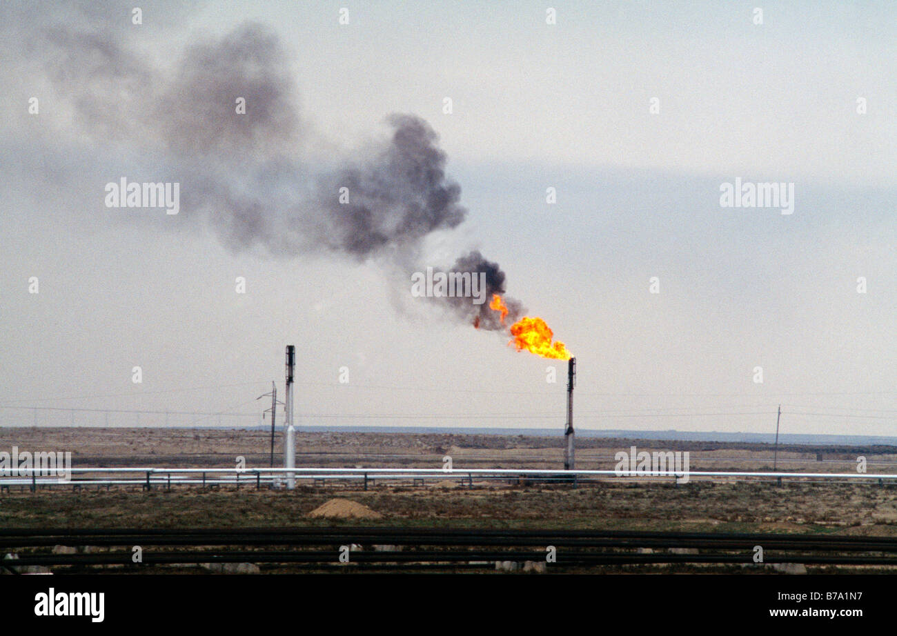 Burgan oil field kuwait hi-res stock photography and images - Alamy
