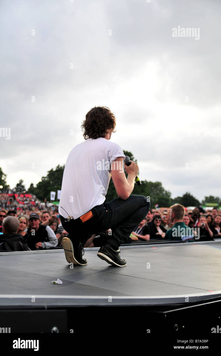 Johnny borrell singer hi-res stock photography and images - Alamy