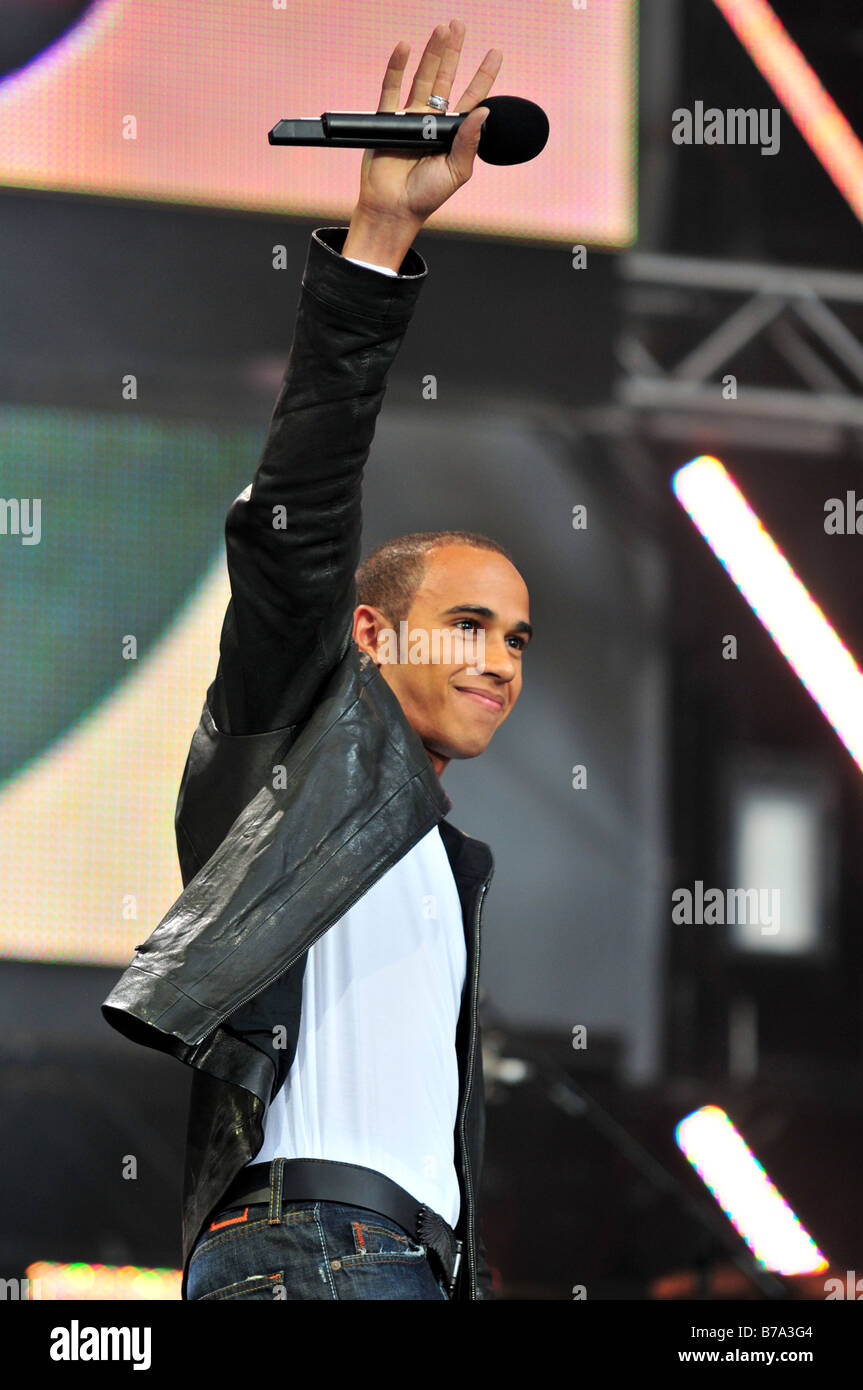 Lewis hamilton racing hi-res stock photography and images - Alamy