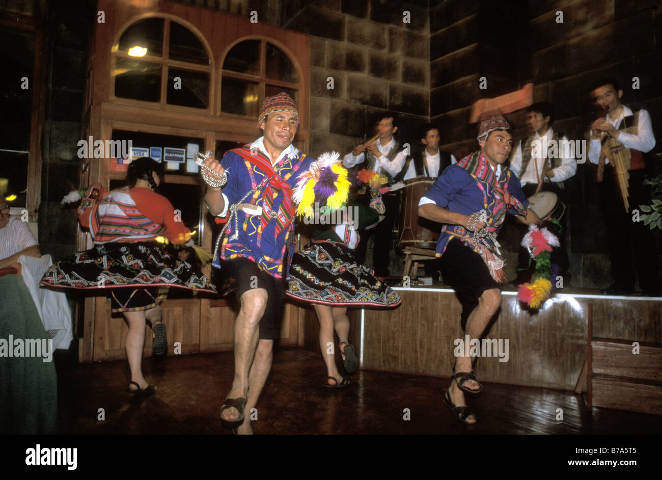inca dance in restaurant cusco sacred valley peru Stock Photo - Alamy