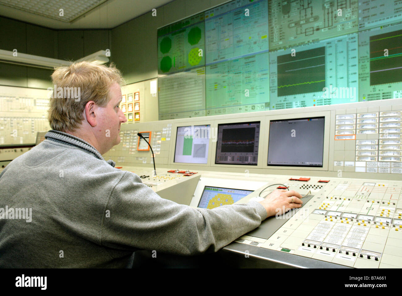 Nuclear power station control room hi-res stock photography and images ...
