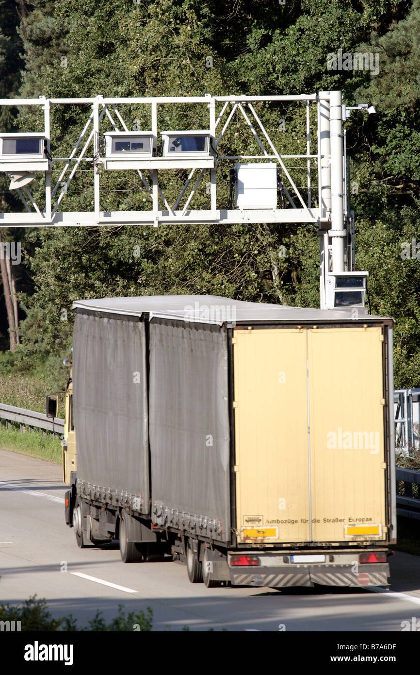 Road toll bridge hi-res stock photography and images - Alamy