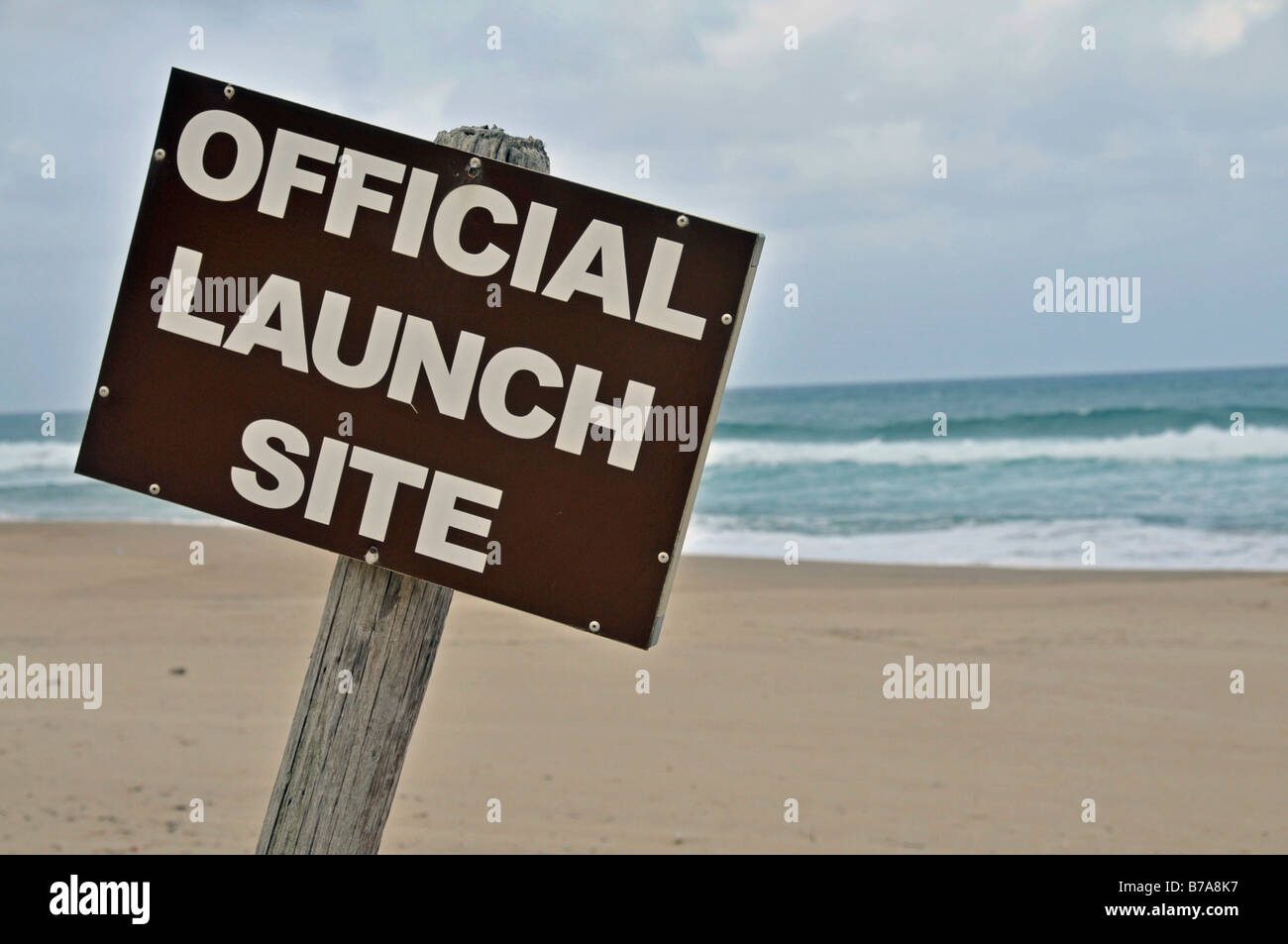 Greater than sign hi-res stock photography and images - Alamy