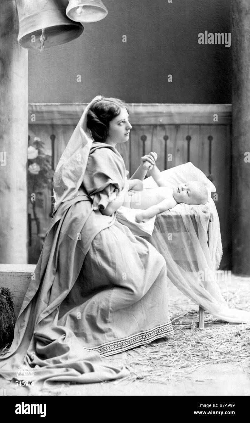 Historical photo, mother with child, ca. 1910 Stock Photo - Alamy