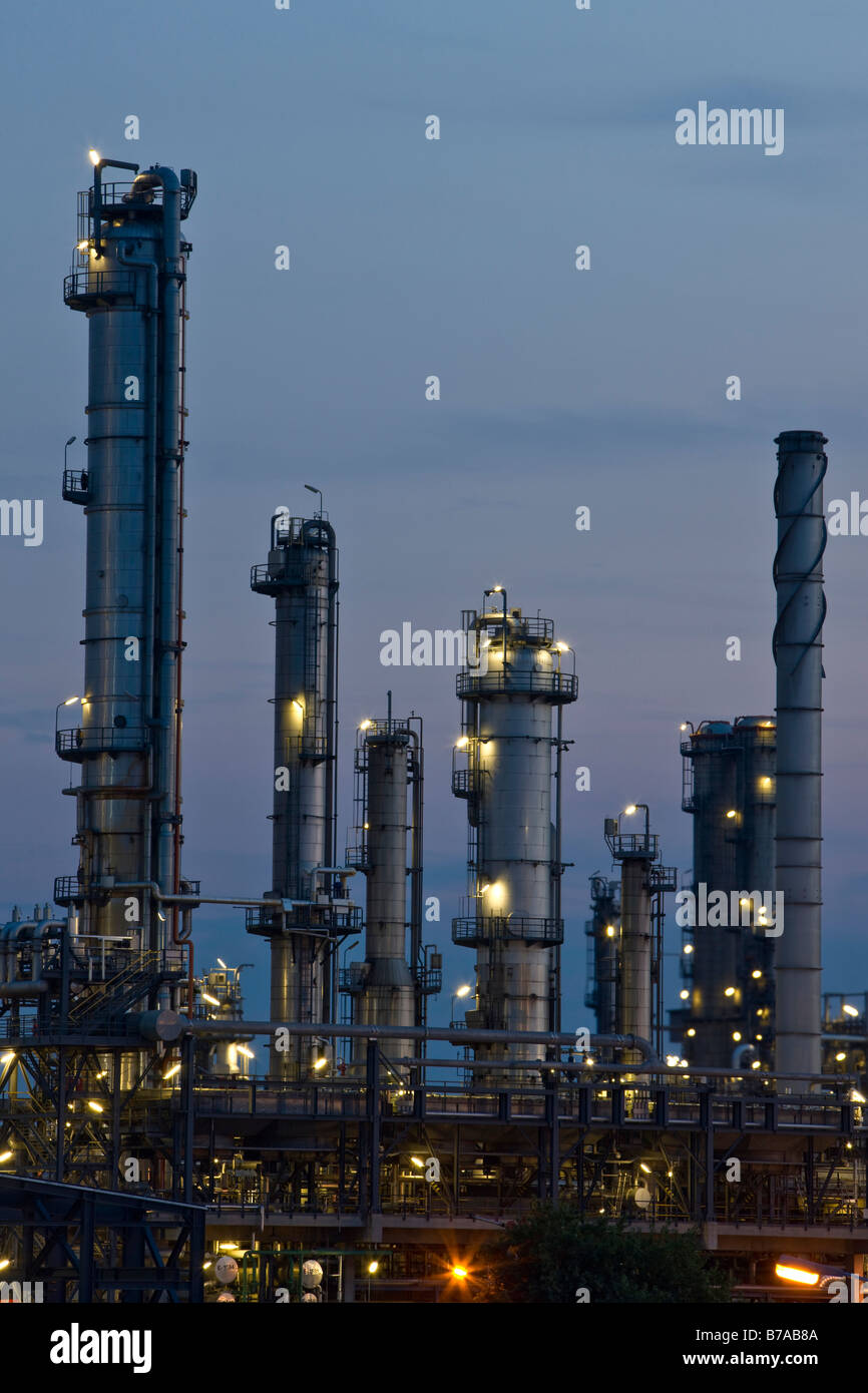 Schwechat raffinerie hi-res stock photography and images - Alamy