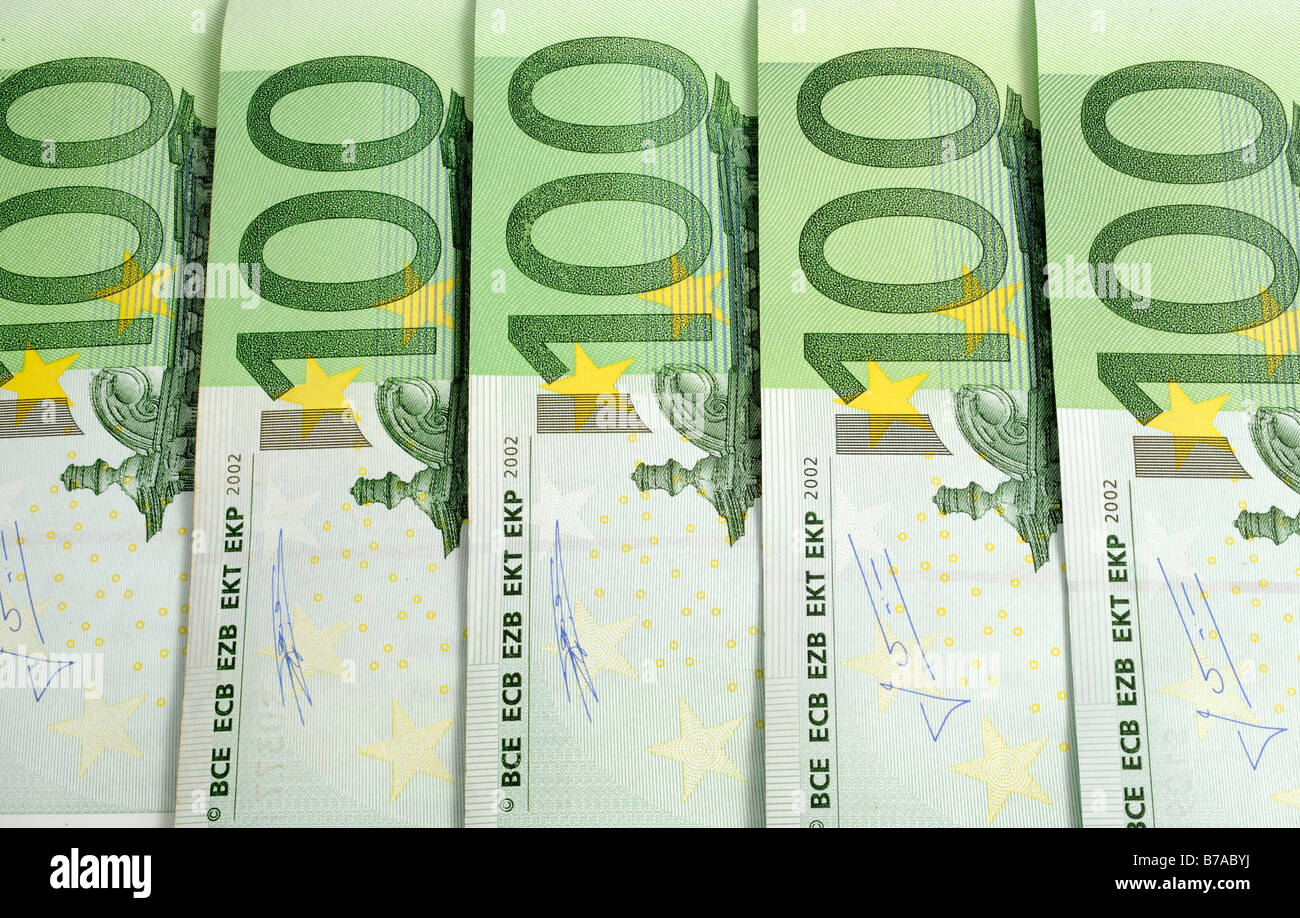 100 Euro banknotes Stock Photo - Alamy