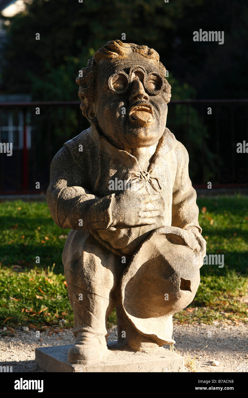 Dwarf figure hi-res stock photography and images - Alamy