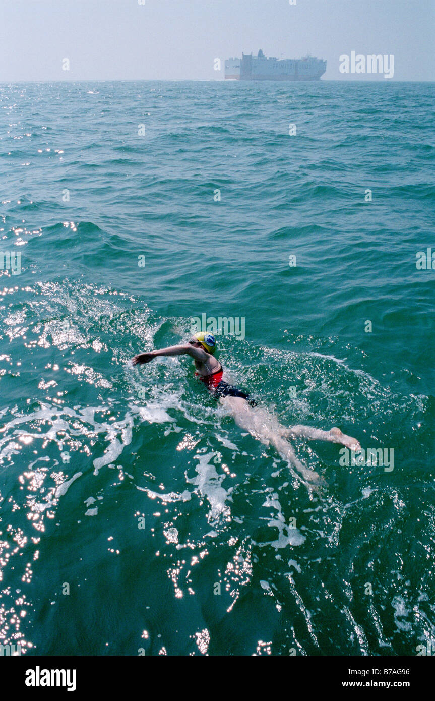 English channel swim hi-res stock photography and images - Alamy