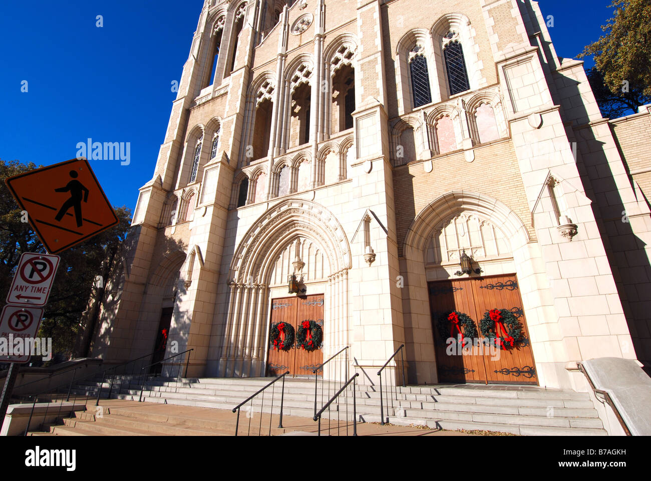Umc church building hi-res stock photography and images - Alamy