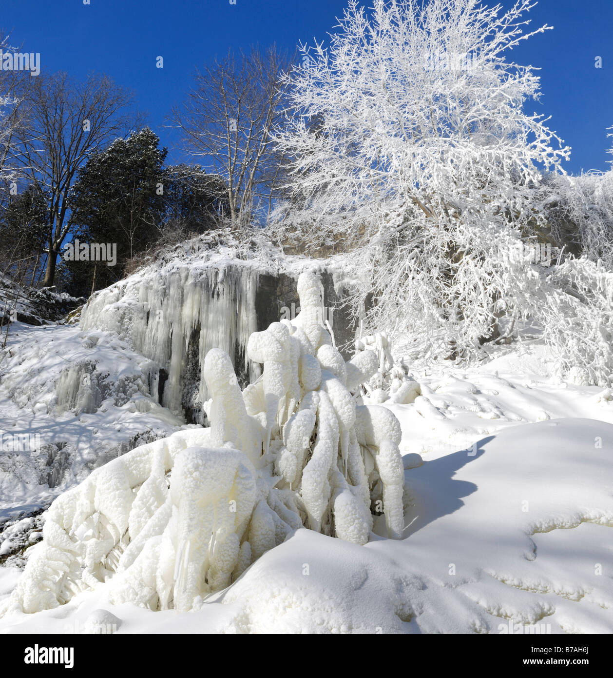 Websters falls winter waterfall hi-res stock photography and images - Alamy