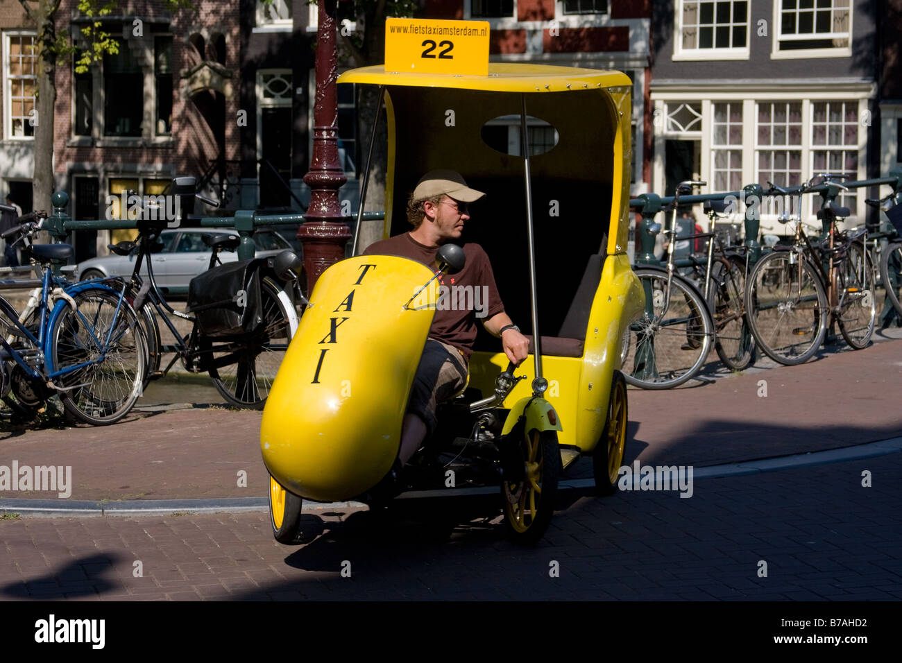 Pedi cab hi-res stock photography and images - Alamy