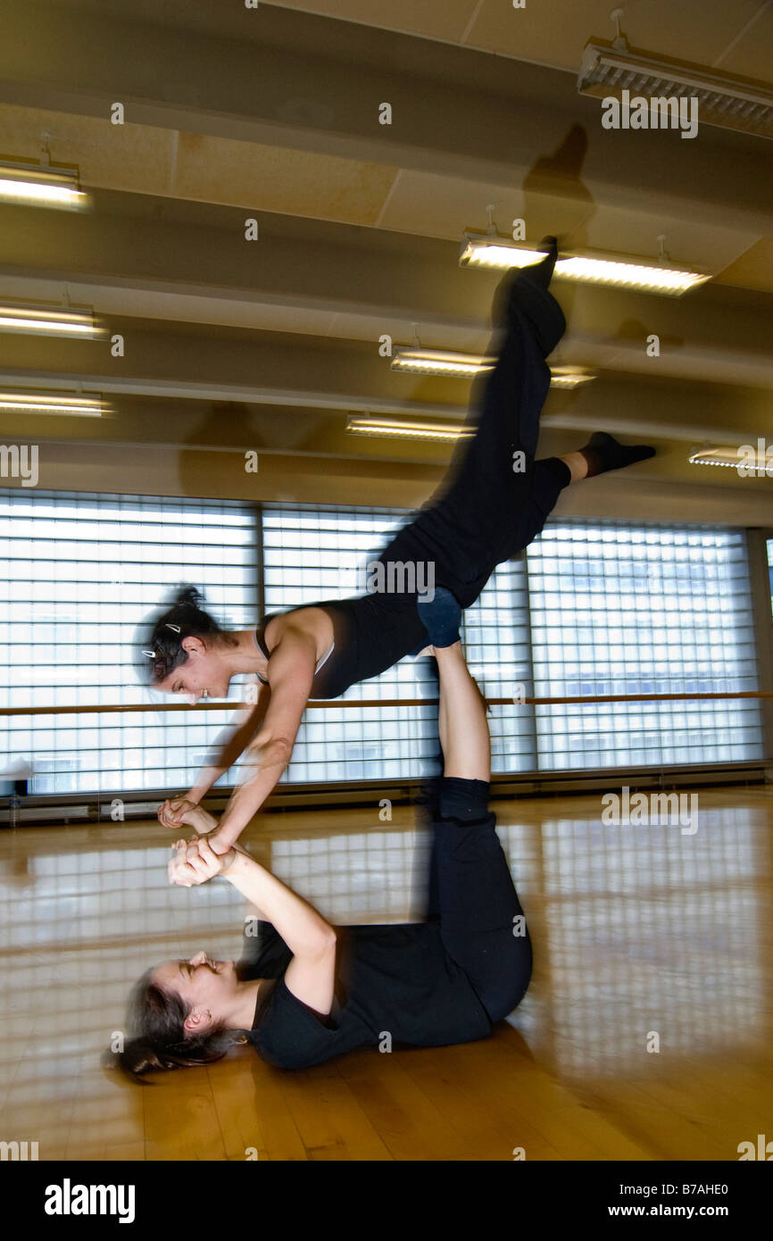 Contemporary Dance High Resolution Stock Photography and Images - Alamy