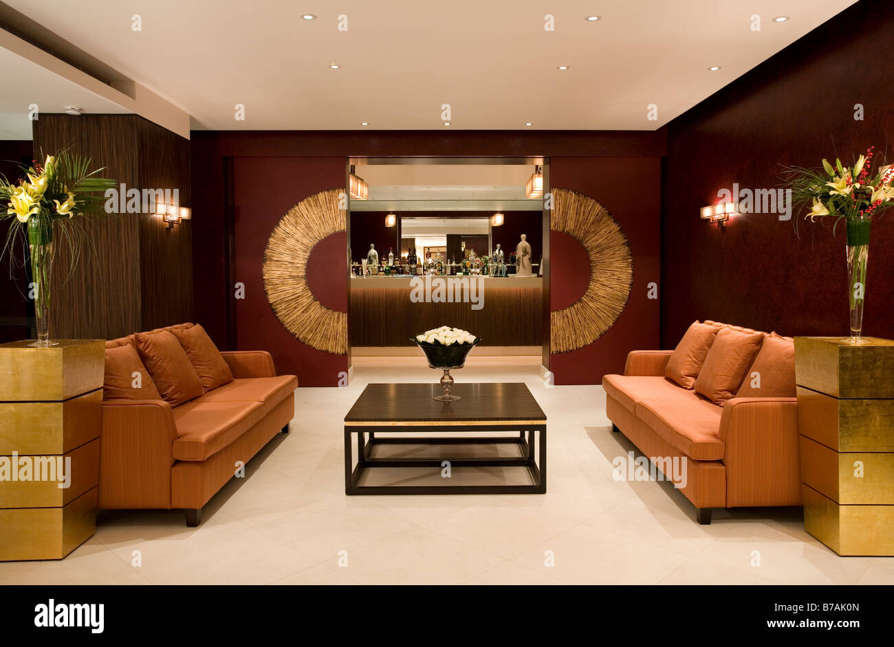 People lounge bar design hi-res stock photography and images - Alamy