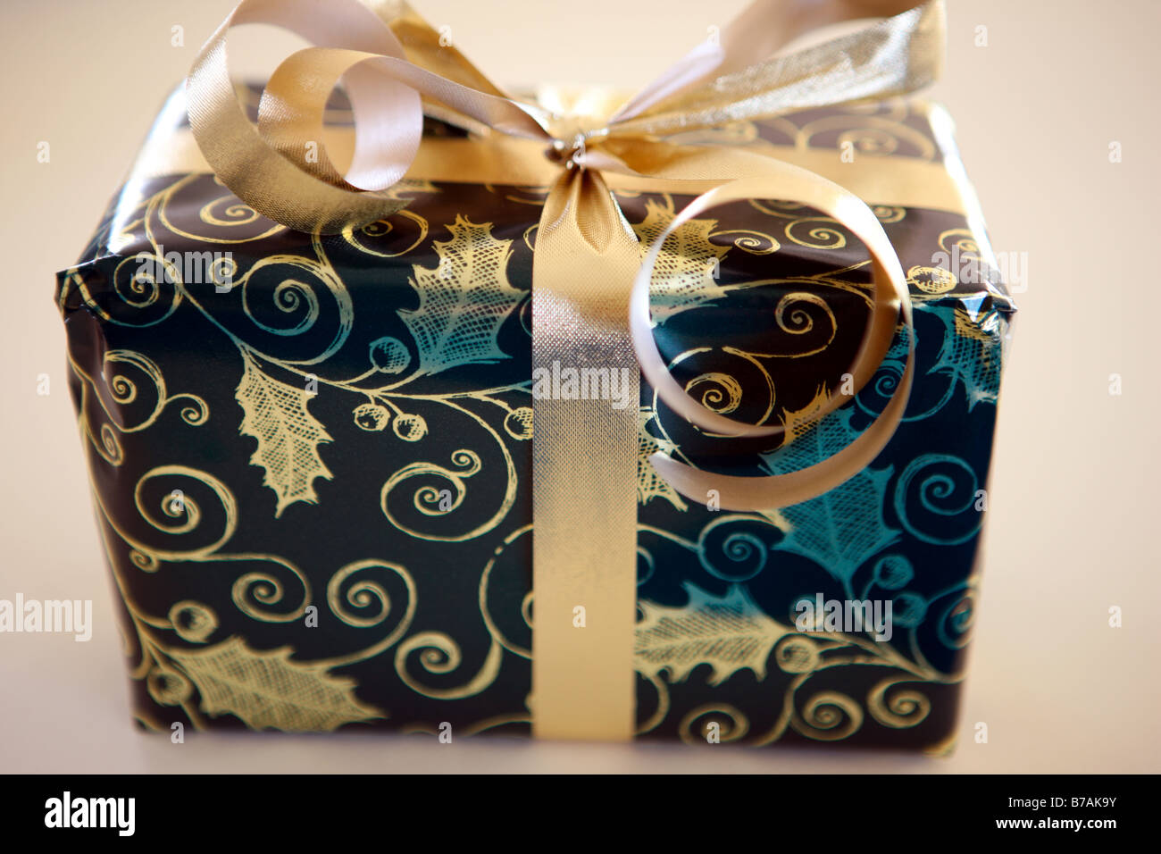 Present tape hi-res stock photography and images - Alamy