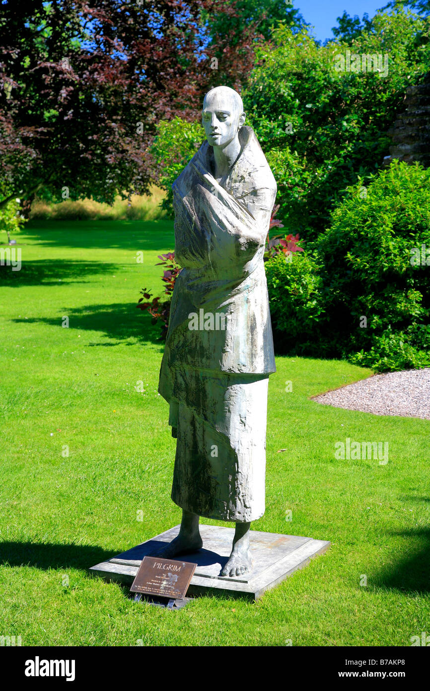 Pilgrim Statue Bishops Palace Wells City Somerset County England ...