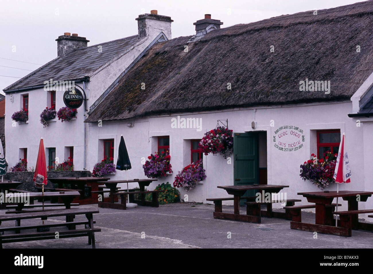 ireland, county galway, aran islands, inishmaan island, pub Stock Photo ...