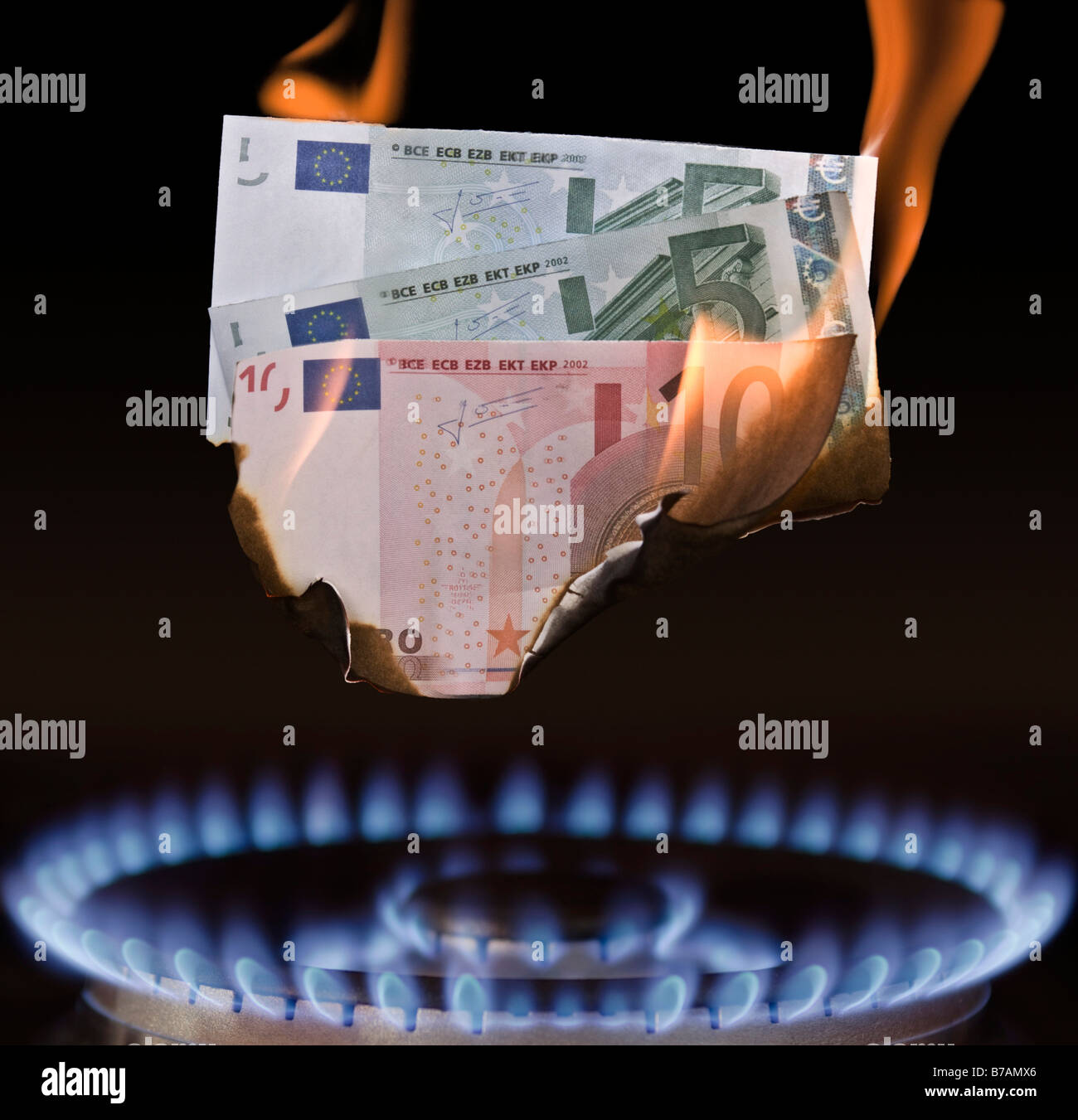 Burning note gas hi-res stock photography and images - Alamy