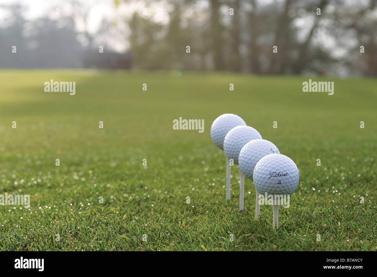 4 balls hi-res stock photography and images - Alamy