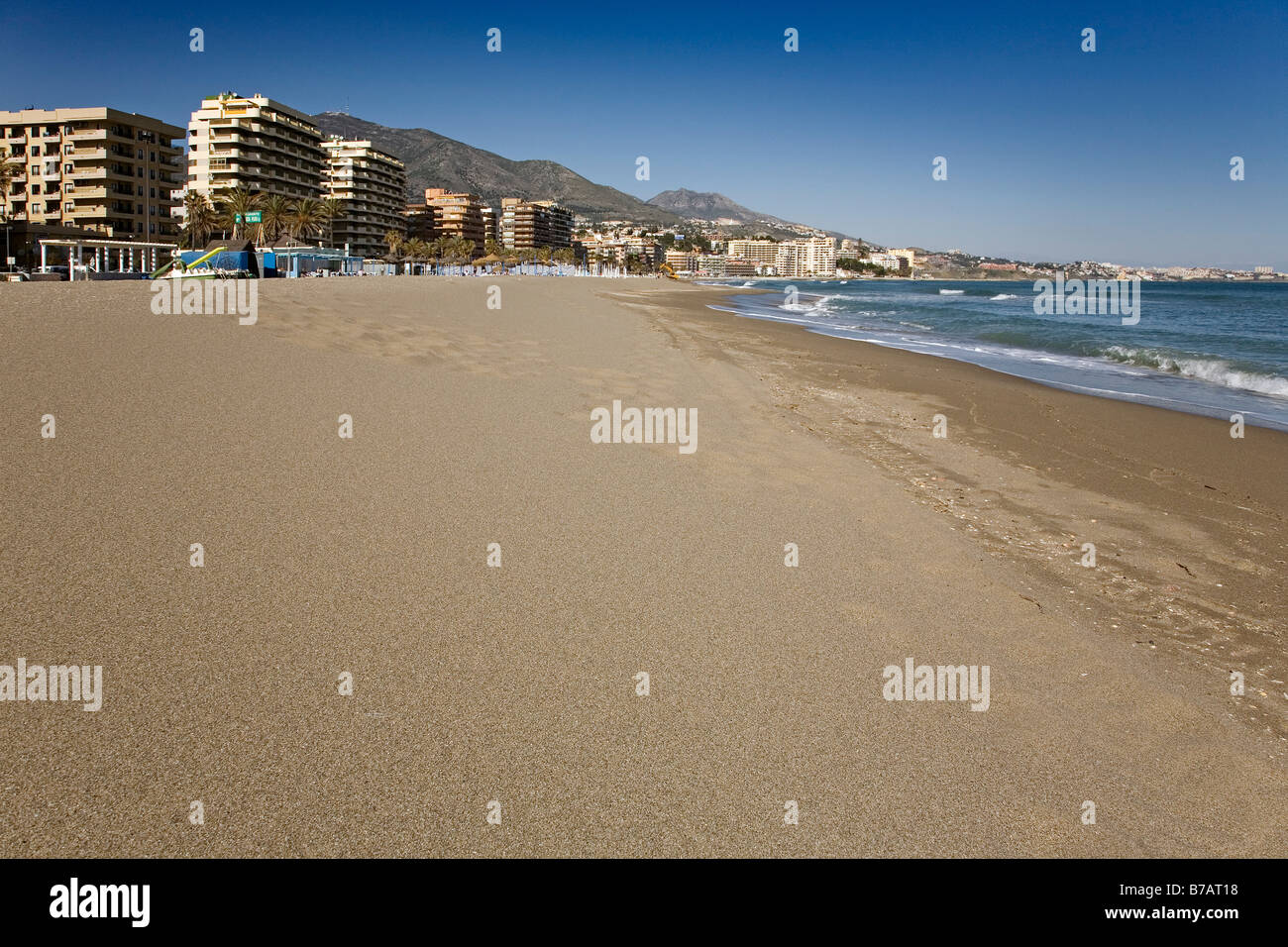 Playa de fuengirola hi-res stock photography and images - Alamy