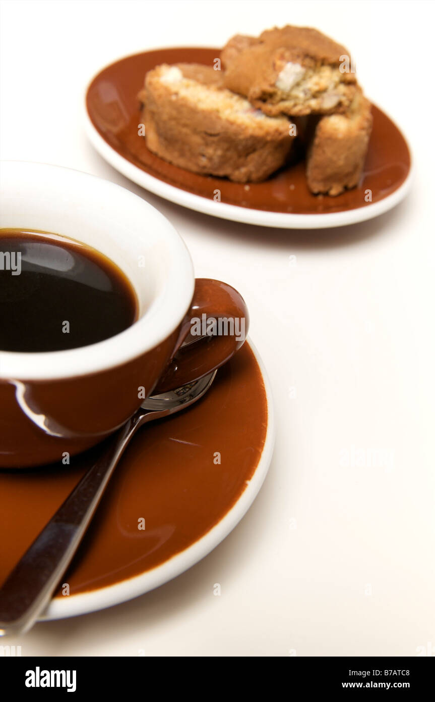 Espresso and italian cookies Stock Photo - Alamy