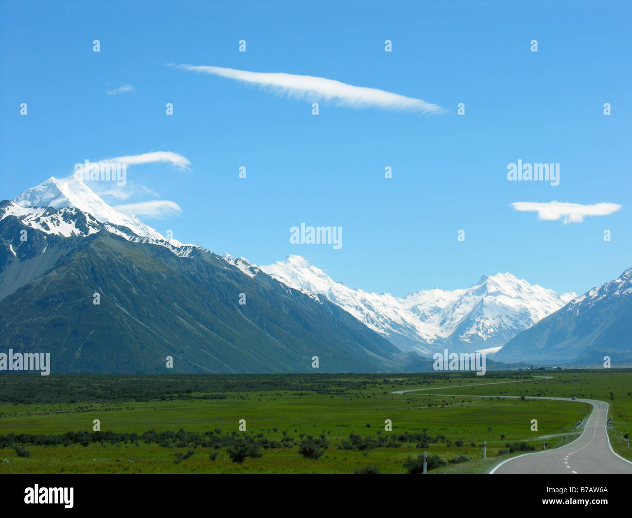 Road to Mount Cook range Southern Alps New Zealand South Island Stock ...