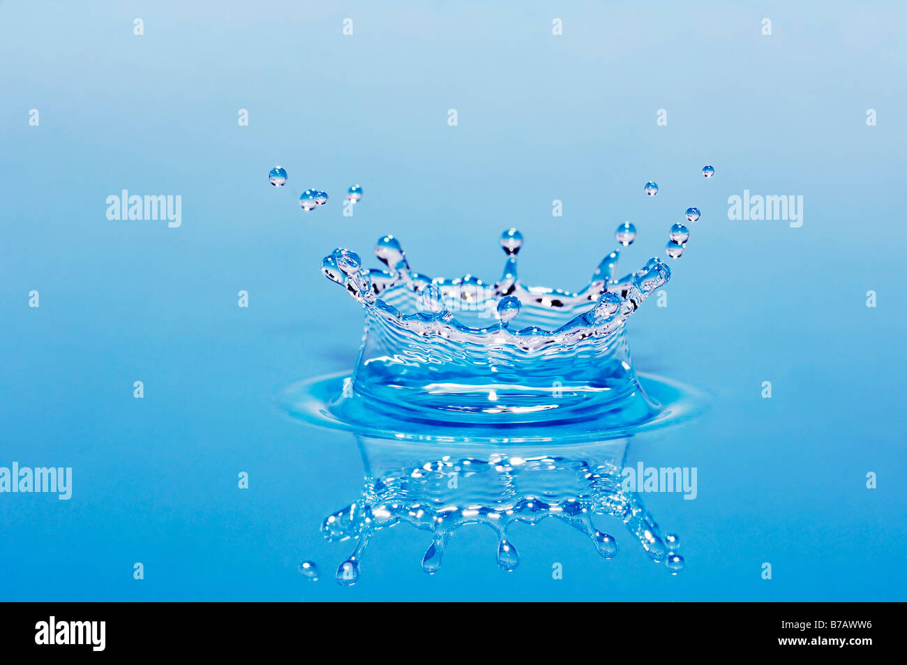 Water splash effects hi-res stock photography and images - Alamy