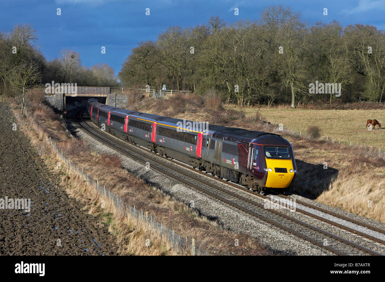 Arriva cross country hst 43285 hi-res stock photography and images - Alamy