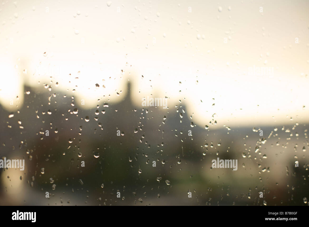 Daylight through raindrops hi-res stock photography and images - Alamy