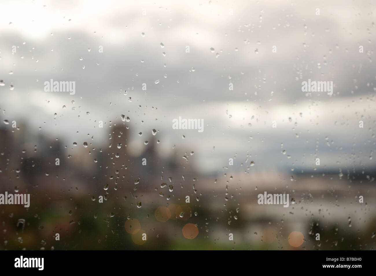 Daylight through raindrops hi-res stock photography and images - Alamy