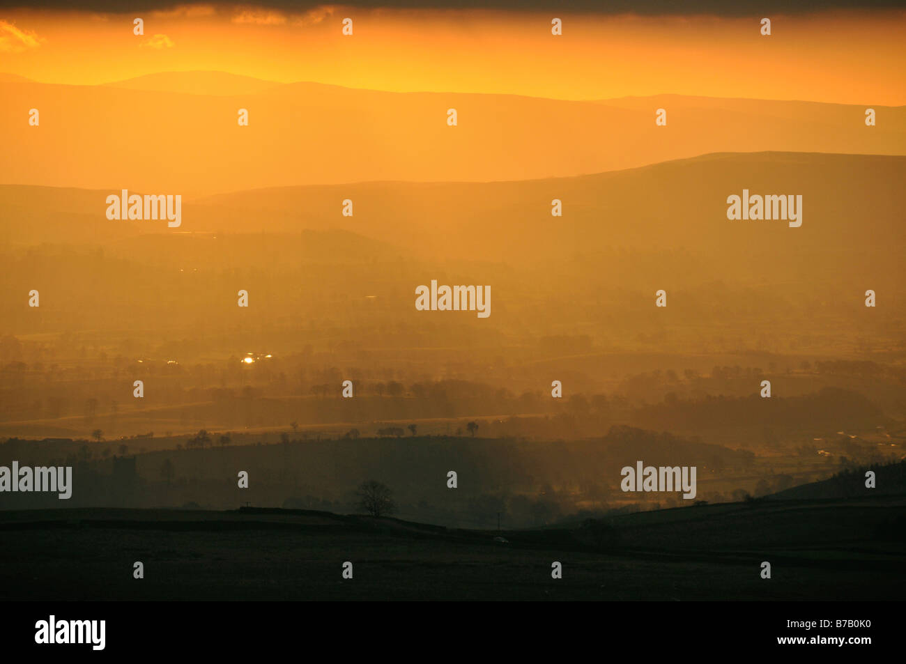 Iron band hi-res stock photography and images - Alamy