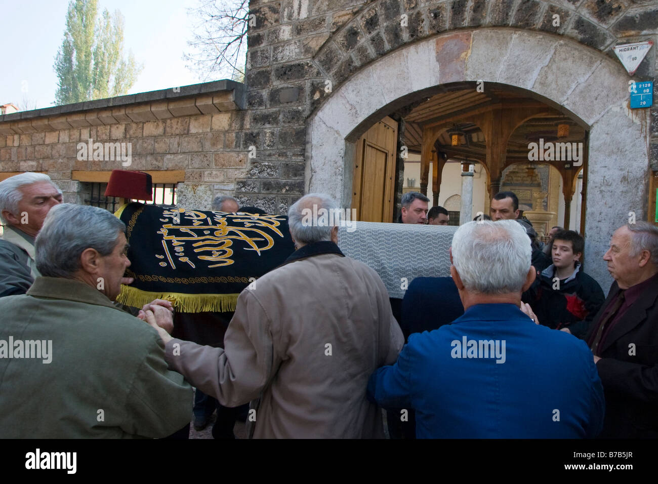 Funeral mosque hi-res stock photography and images - Alamy