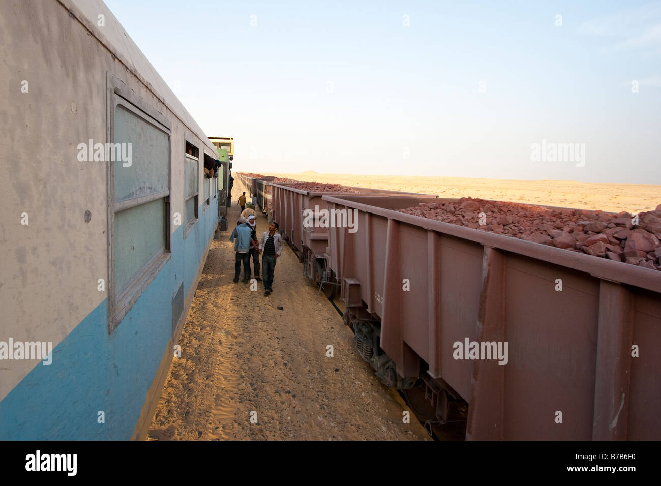 Iron Ore Train from Zouerat to Nouadhibou in Mauritania Stock Photo - Alamy