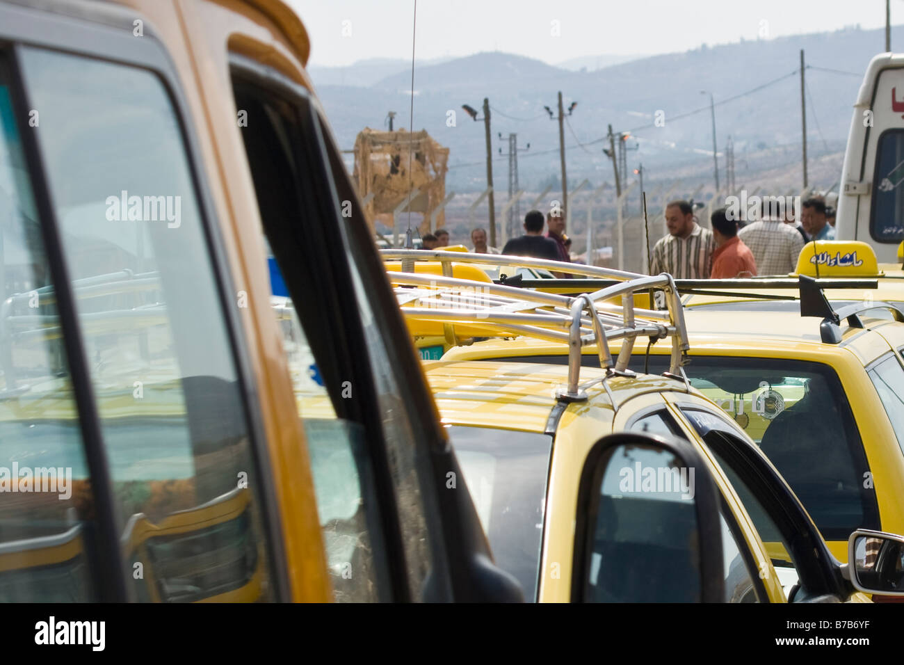 Israel military checkpoint hi-res stock photography and images - Alamy