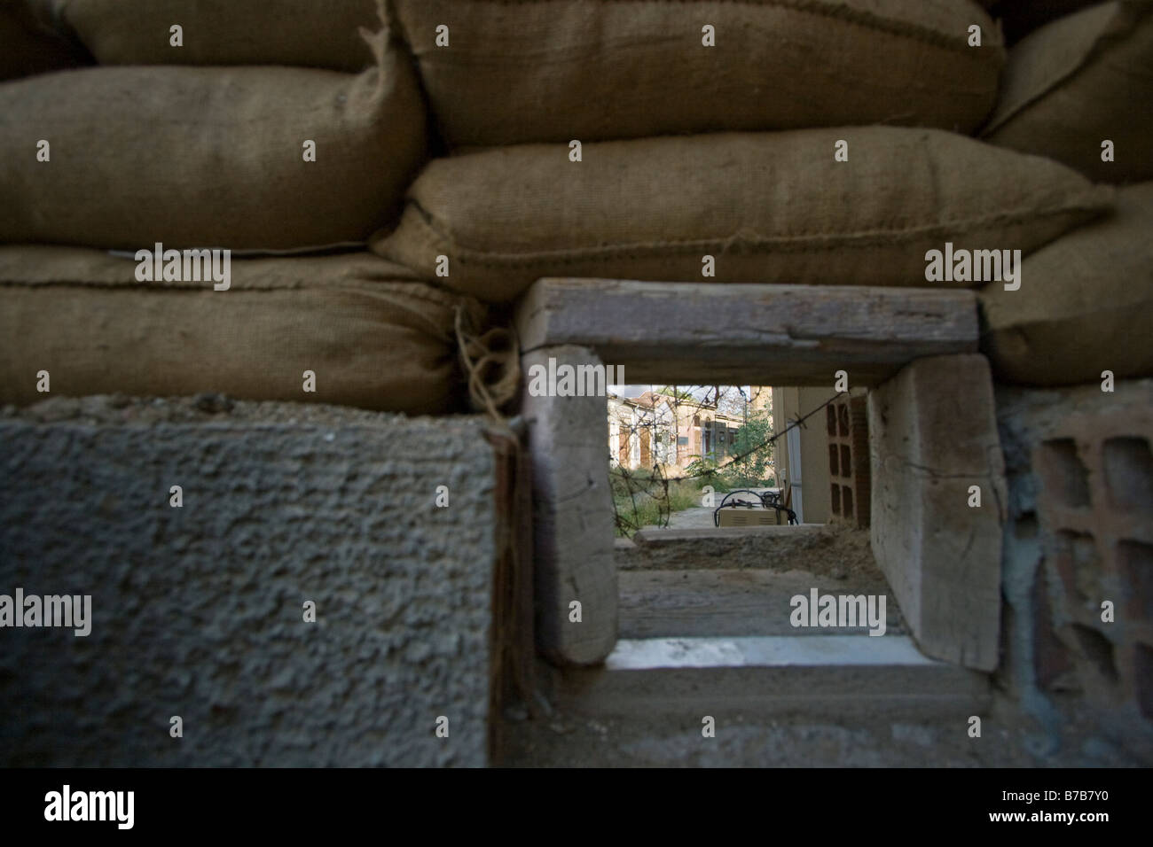 Sandbag emplacement hi-res stock photography and images - Alamy