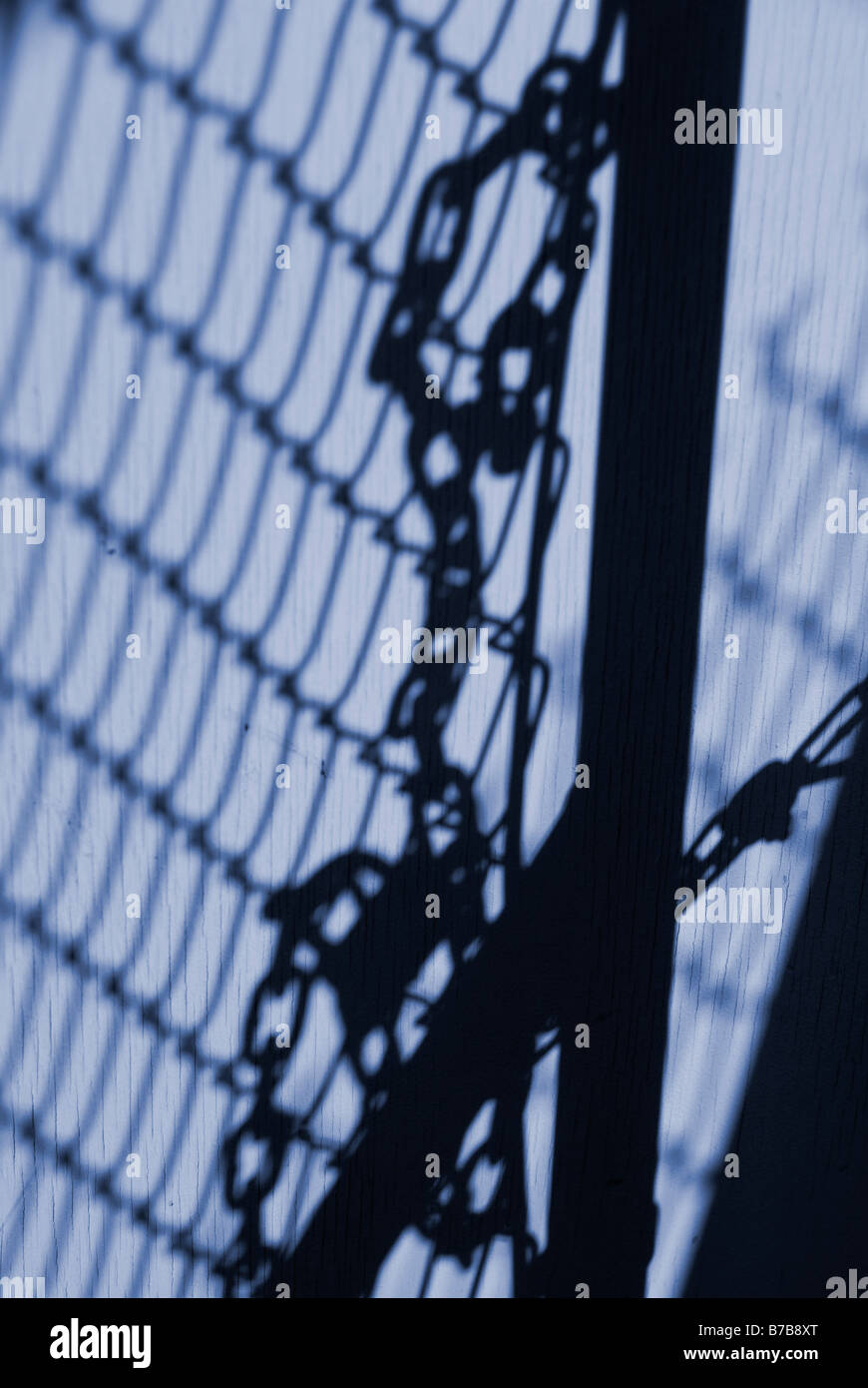 Chain link fence shadow hi-res stock photography and images - Alamy