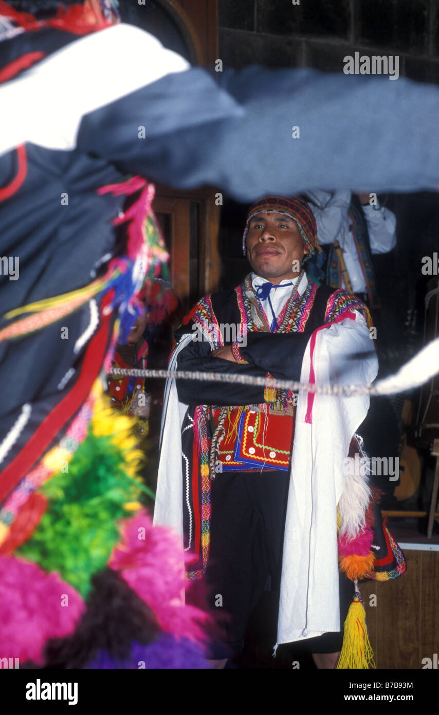 inca dance in restaurant cusco sacred valley peru Stock Photo - Alamy