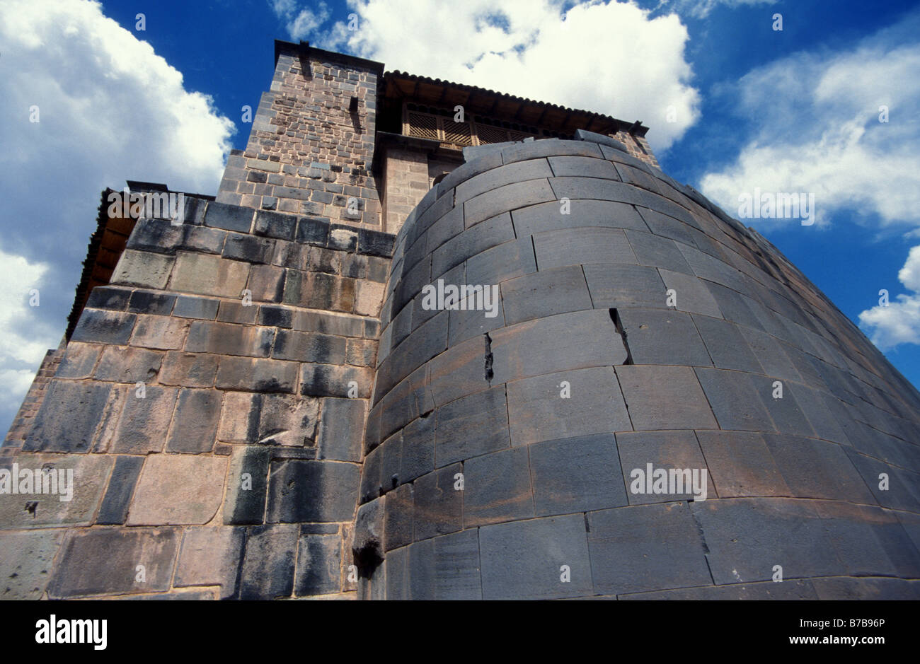 Sacred temple cusco hi-res stock photography and images - Alamy